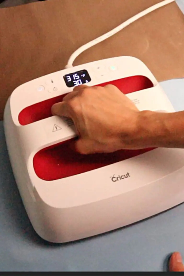 How to Build a DIY Photo Arch Backdrop - Andrea Peacock